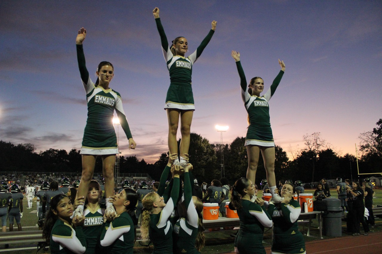 EMMAUS CHEERLEADING – #GetStung