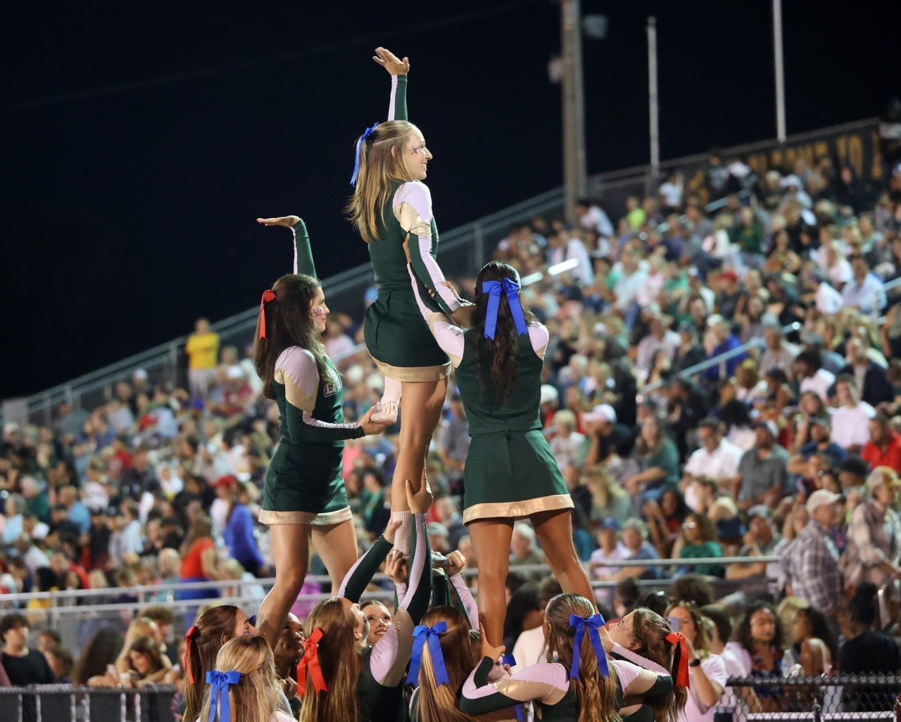 EMMAUS CHEERLEADING – #GetStung