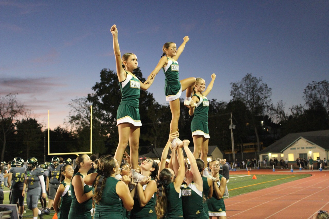 EMMAUS CHEERLEADING – #GetStung